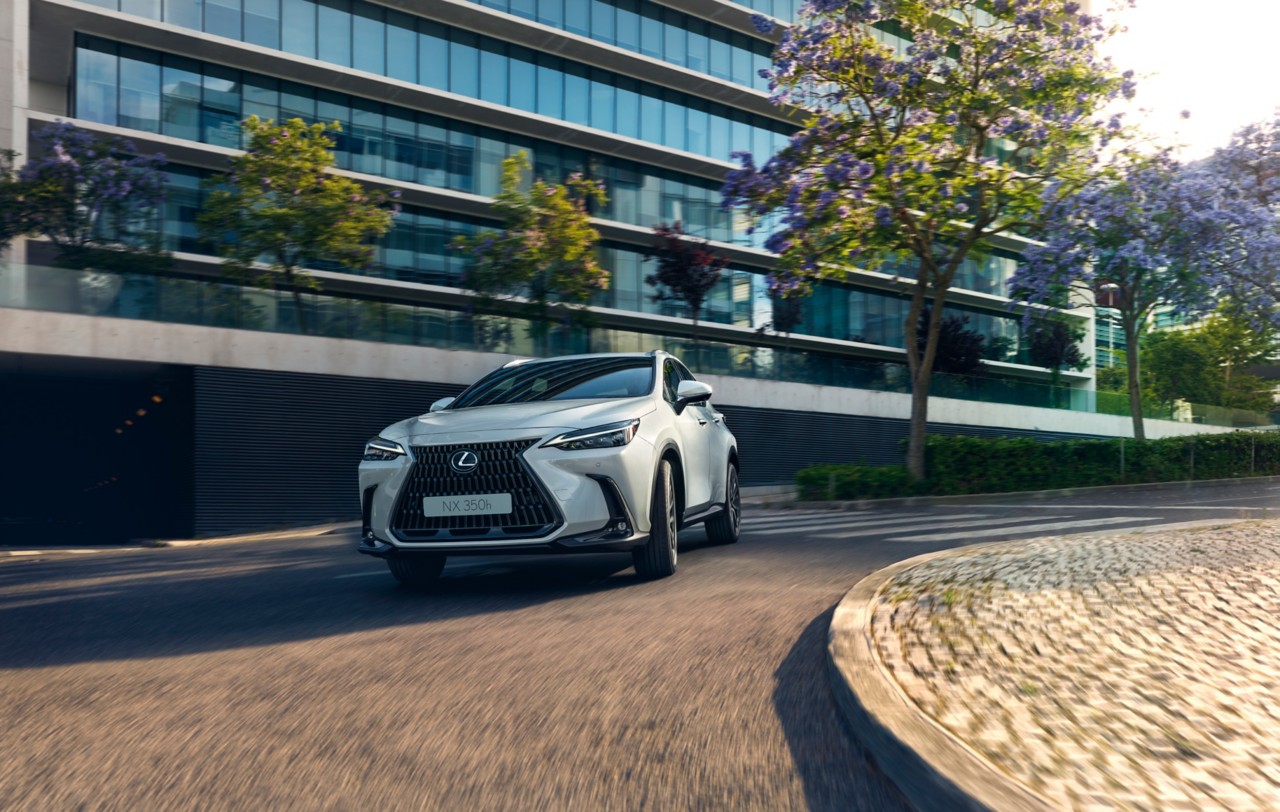 Lexus NX, SUV Hybride ou Hybride Rechargeable | Lexus France