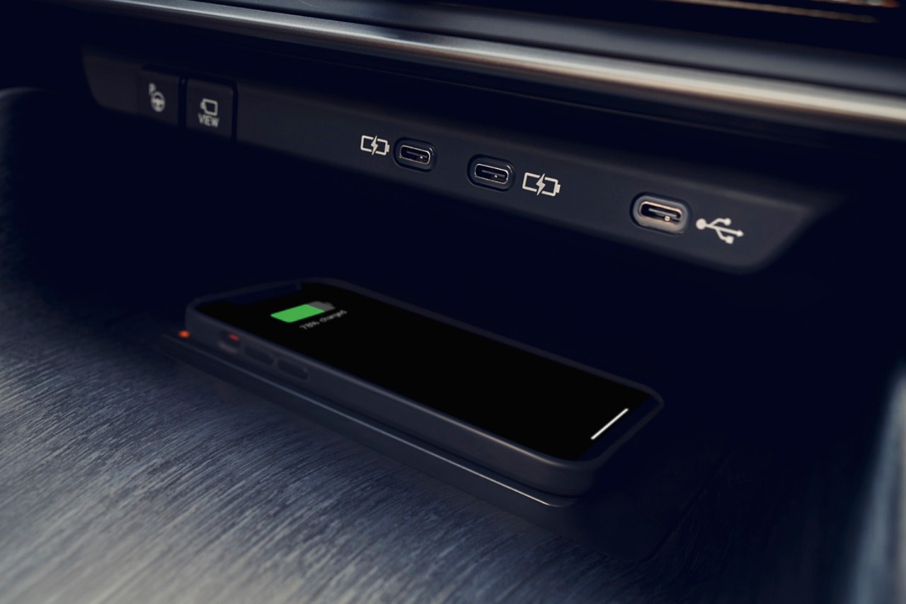 Lexus RZ : notre grand SUV 100% électrique | Lexus France