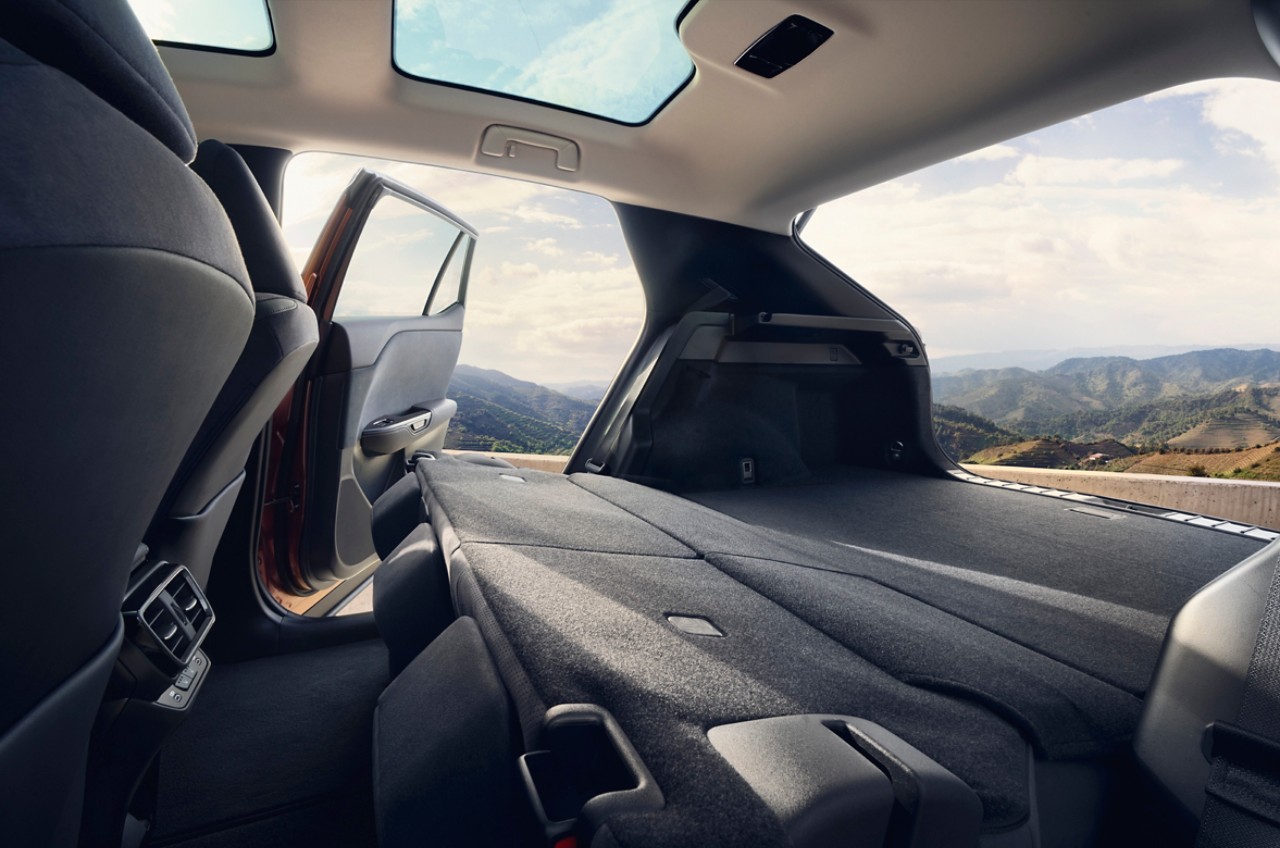 Lexus RZ : notre grand SUV 100% électrique | Lexus France