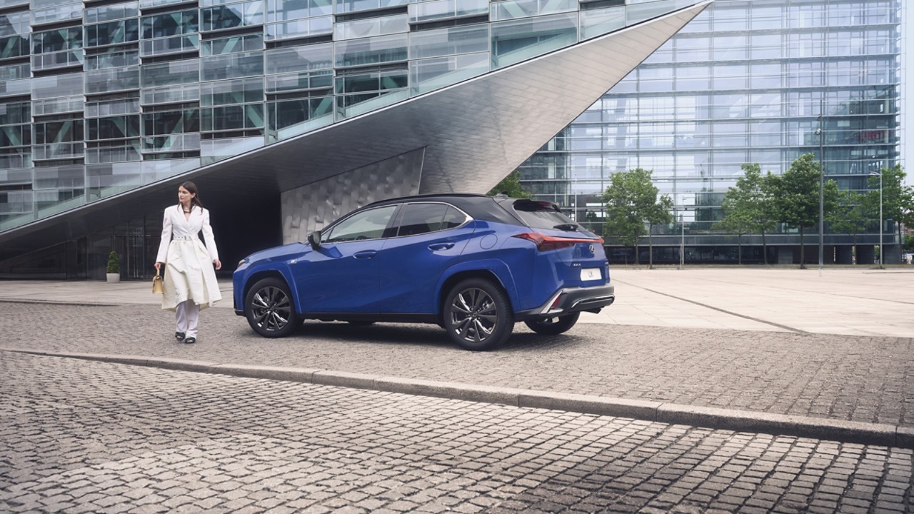 Lexus UX Hybride ou 100% électrique | Lexus France
