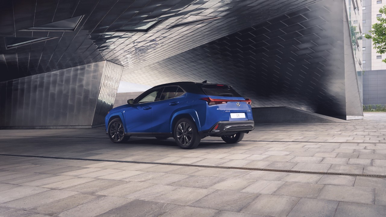 Notre offre UX 300h pour les particuliers | Lexus France