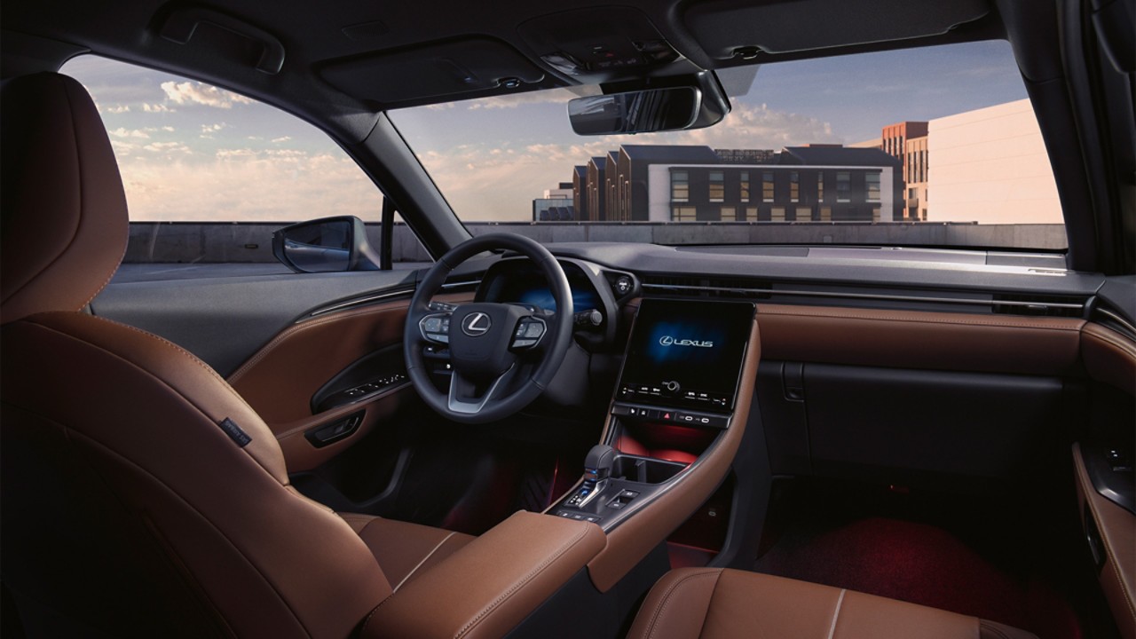 Nouveau Lexus LBX Hybride auto-rechargeable | Lexus France