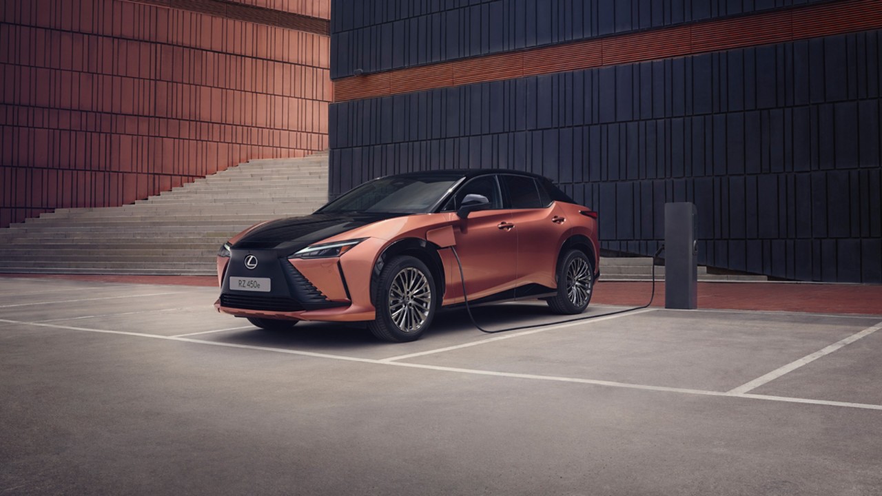 Lexus RZ : notre grand SUV 100% électrique | Lexus France